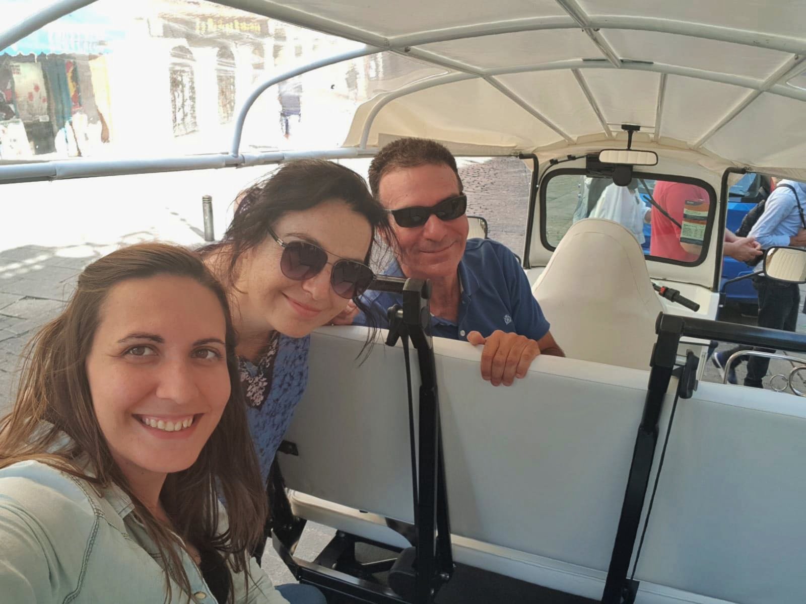 A Tuk Tuk Ride in Front Seat, from a Driver’s Perspective | Local Tuk Tuk